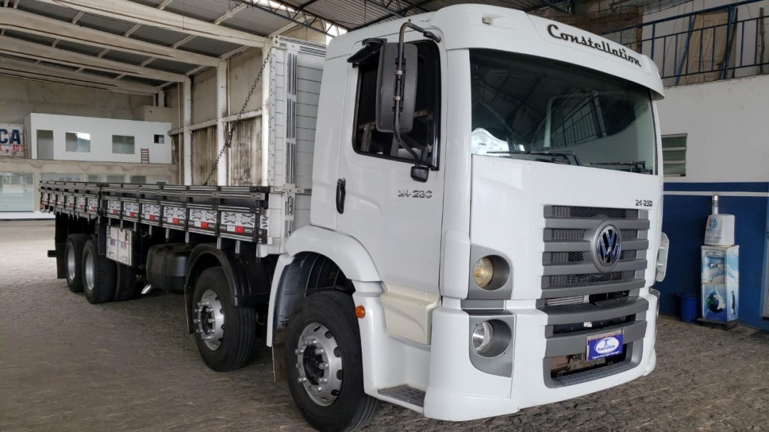 VW 24250 10/11 Bca | Teixeira Caminhões e Guindastes